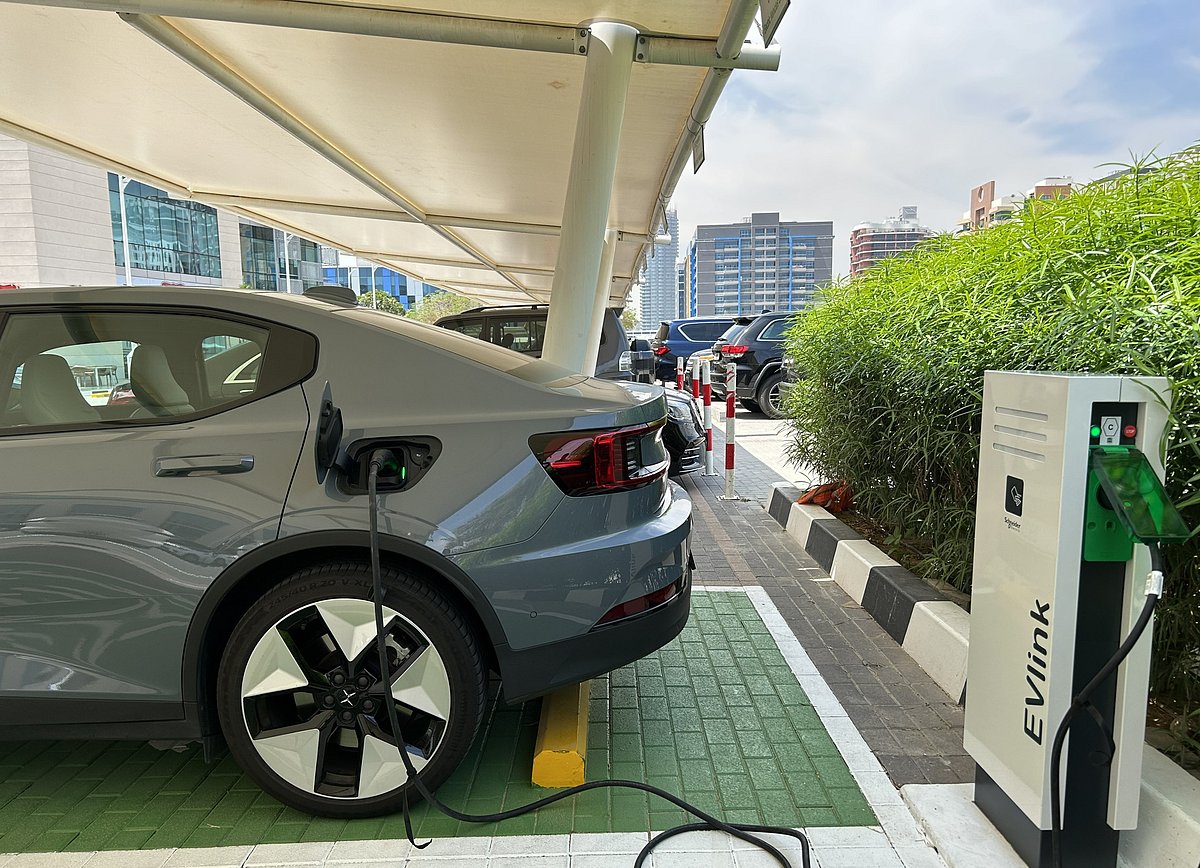 Schneider Electric Partners with Dubai Silicon Oasis on e-Mobility Solutions