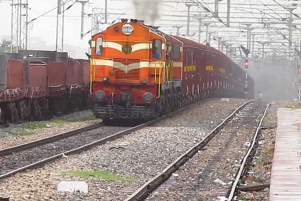 Indian Railways Plans To Electrify All Broad Gauge Rail Lines By FY24 At An Estimated Cost Of Rs ...