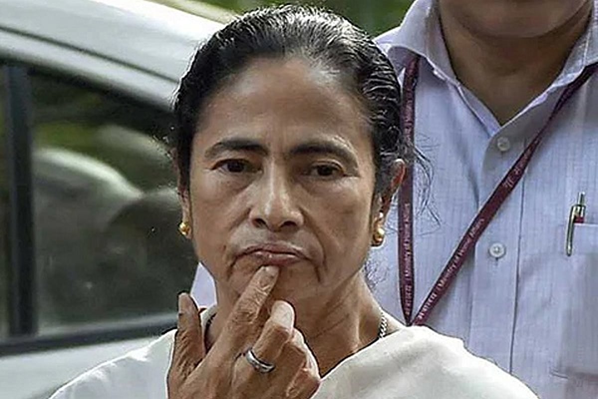 Angry Mamata Confronts Villagers After They Chant ‘Jai Shri Ram’, Calls ...