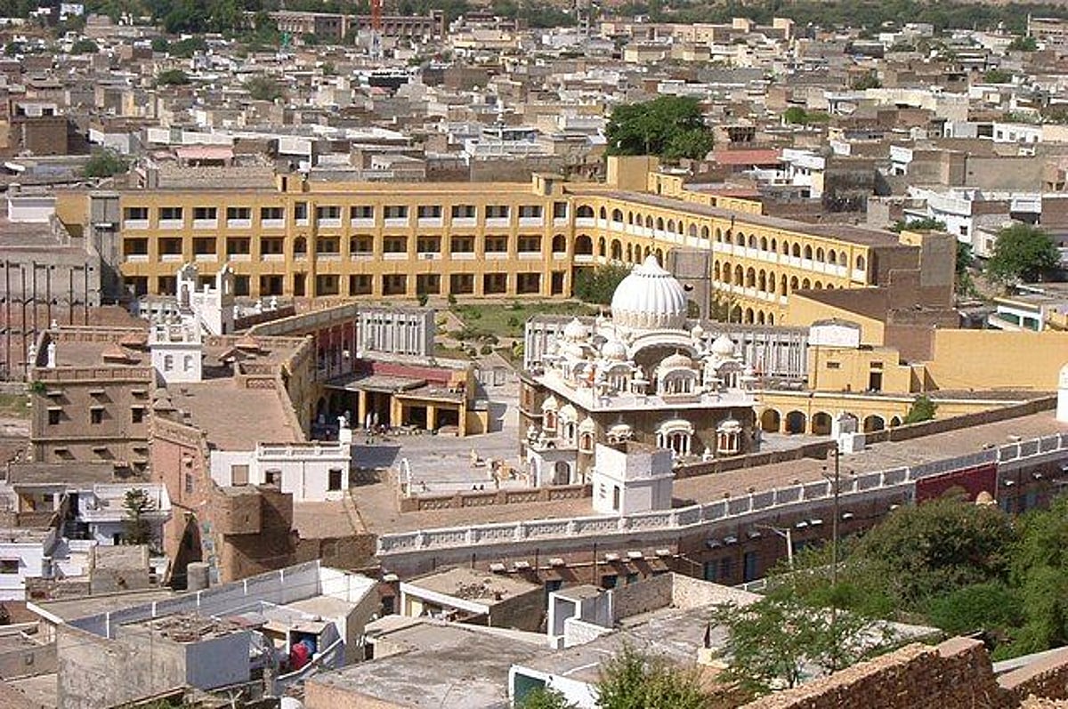 Over 550 Delhi Sikh Pilgrims To Visit Gurudwara Panja Sahib In Pakistan ...
