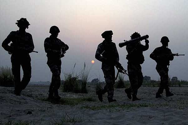 Indian Army Mounts Rapid Mission Along With SFF, Captures Finger 4 ...