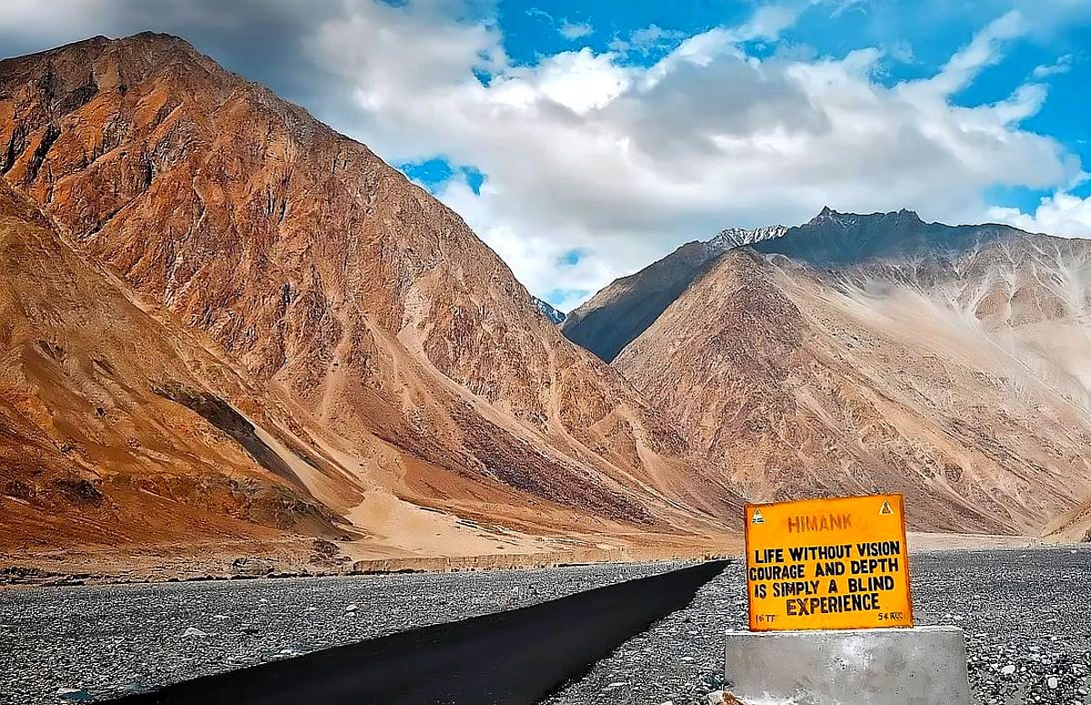 India Building ‘Critical Road’ On China Border In Ladakh, Govt Tells ...