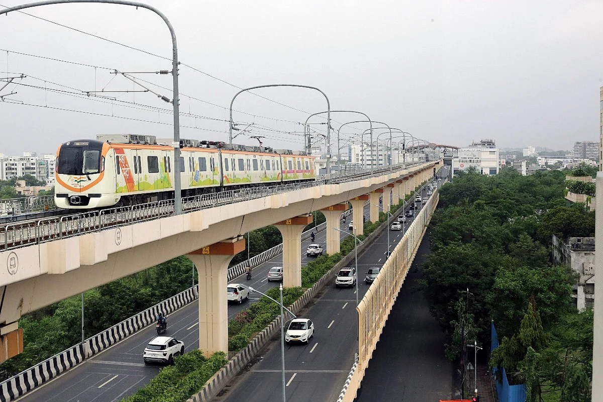 Nagpur Metro And NHAI Sets New Record For Building Longest Double ... Nagpur Metro And NHAI Sets New Record For Building Longest Double ...