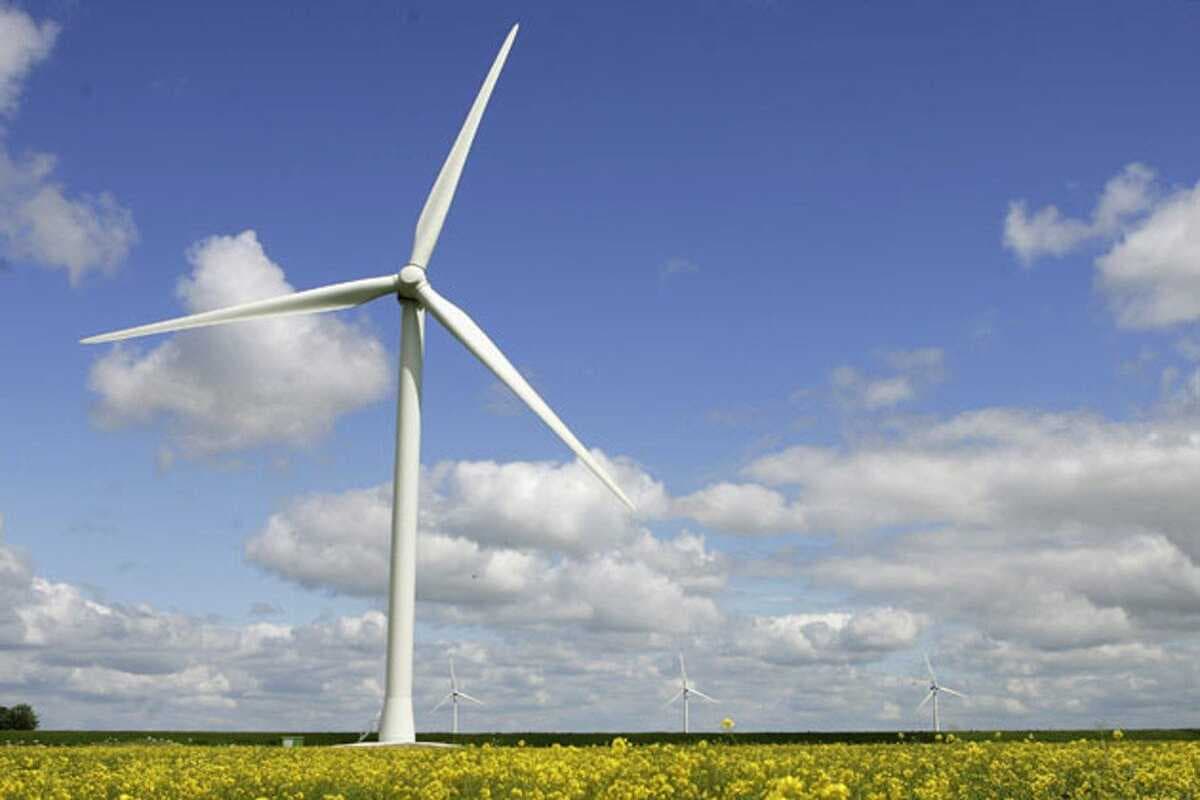 India’s First 4.20-MW Wind Power Generator Installed In Tirunelveli ...