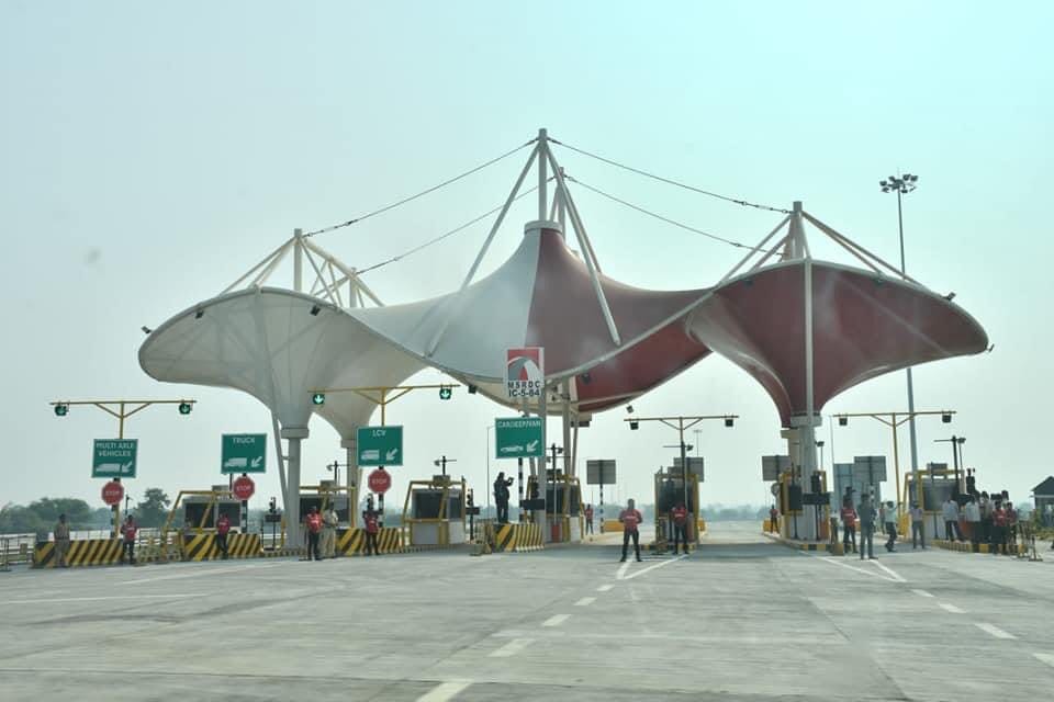 Maharashtra: Shinde And Fadnavis Inspect 529 Km Long Nagpur - Shirdi ...