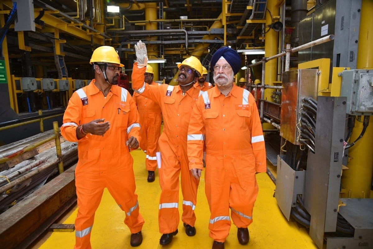 ONGC's 'Sagar Samrat' Set To Add 6,000 Barrels Per Day To India's Crude ...