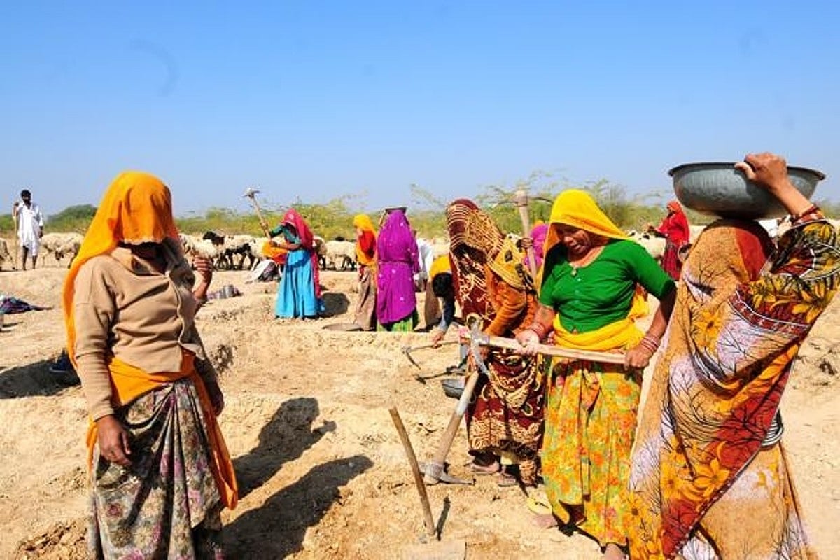 Centre Raises Daily Wage Rates Under MNREGA Scheme By Up To 10.4 Per ...