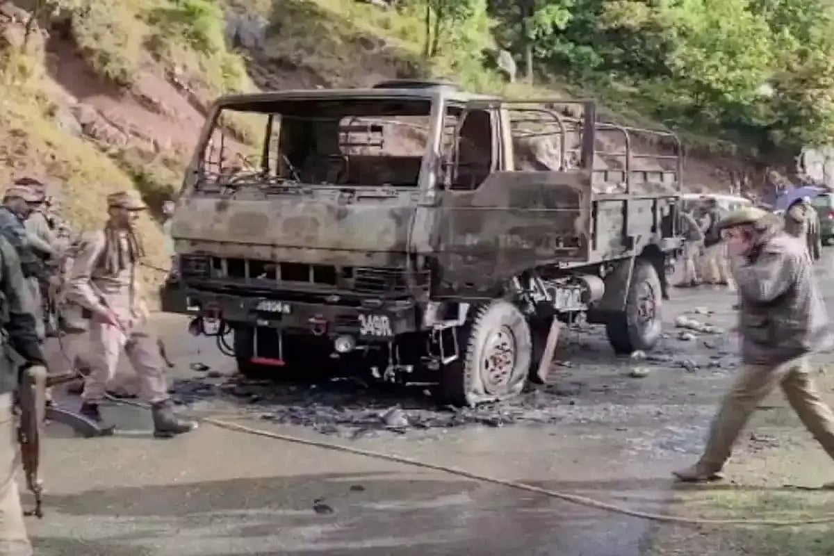 Massive Search Operation Launched To Nab Terrorists Behind Poonch Attack On Army Convoy