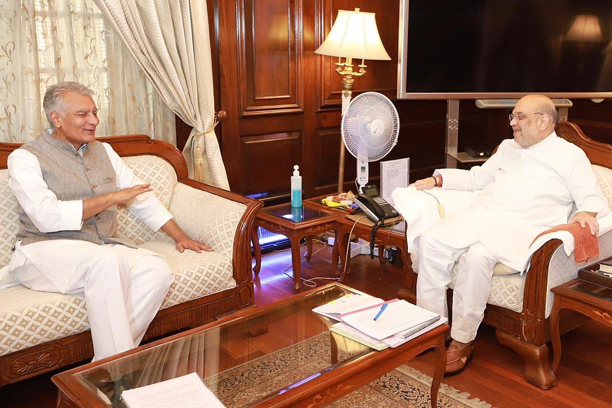 BJP's Punjab President Sunil Jakhar Is A Jat Hindu Leader With A ...