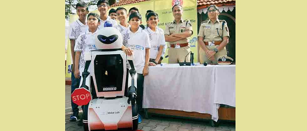 India’s 1st road safety robot launched