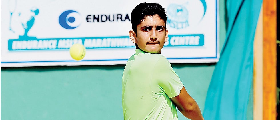 Nandal upsets top seed to storm into semifinals