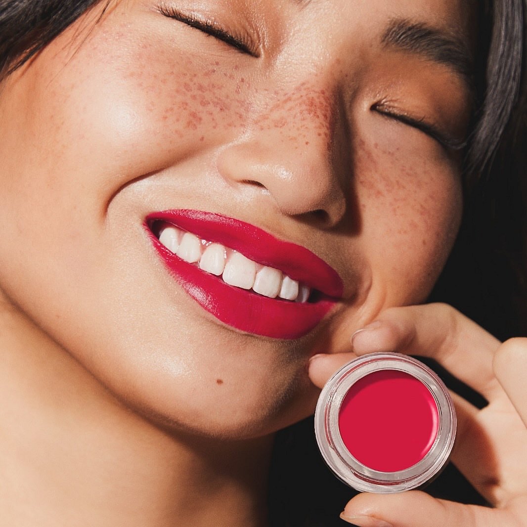 Best Organic Lipstick Brands in India | The Established