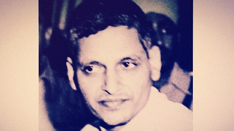 FIR lodged for flashing Godse posters during Ganesh immersion ...