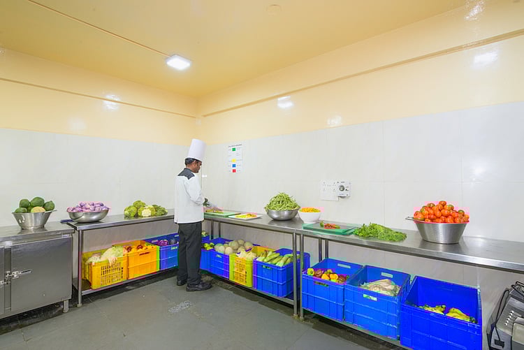 From Google to LinkedIn, food now intrinsic to business agenda: Elior ...