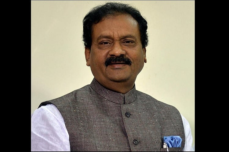 Scrapping Haj subsidy: Cong leader Shabbir Ali accuses Owaisi of ...