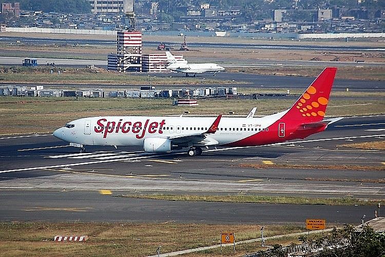 Delhi HC orders SpiceJet to deposit Rs 243 crore in Kalanithi Maran ...