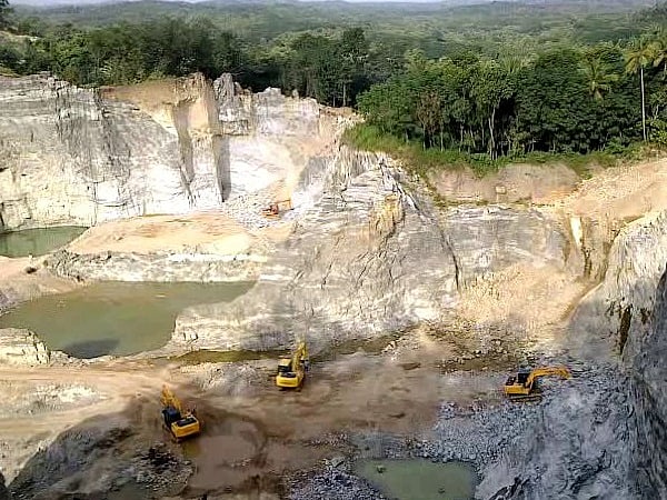 Quarry country Kollam: Owners in Kerala continue to mine without ...