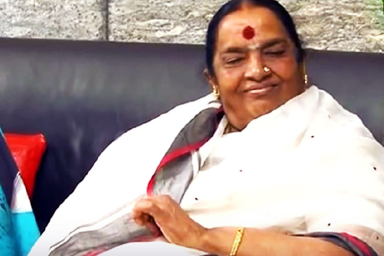 Veteran producer and late legend Dr Rajkumar’s wife, Parvathamma ...