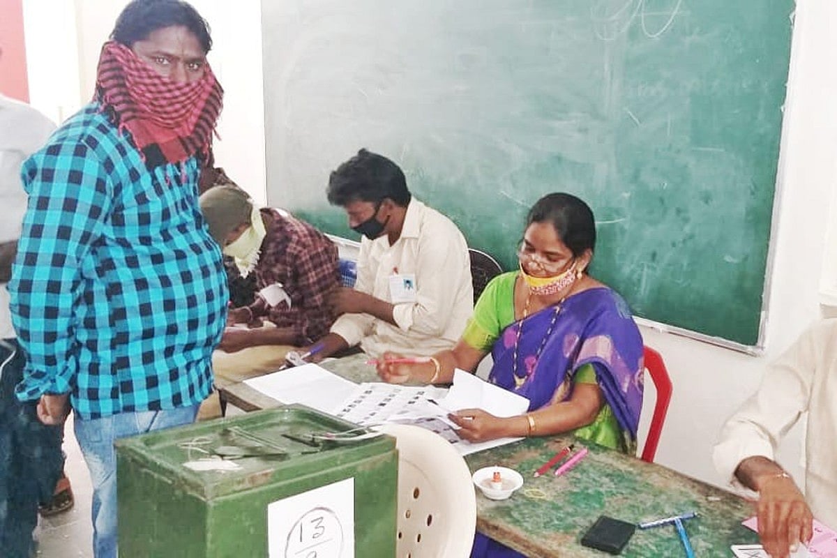 Andhra panchayat polls: First phase of polling begins, voters screened ...