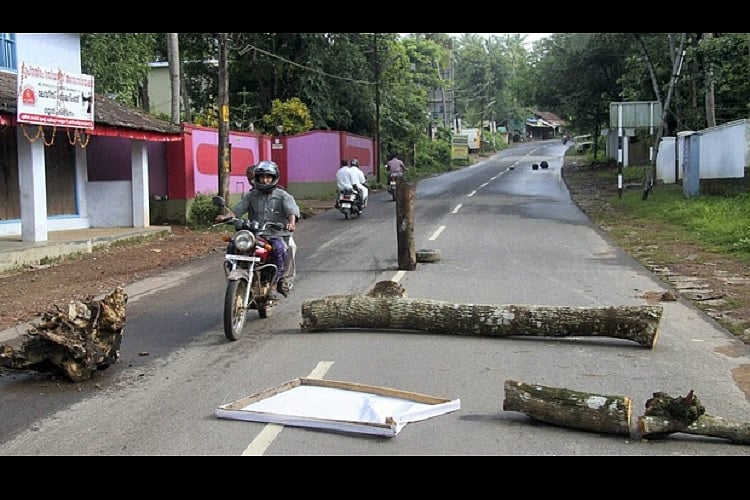 Dawn to dusk hartal cripples normal life in Kerala