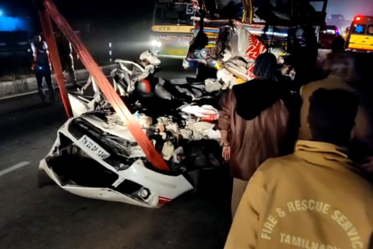 Five members of a family including two kids killed in crash on Chennai ...