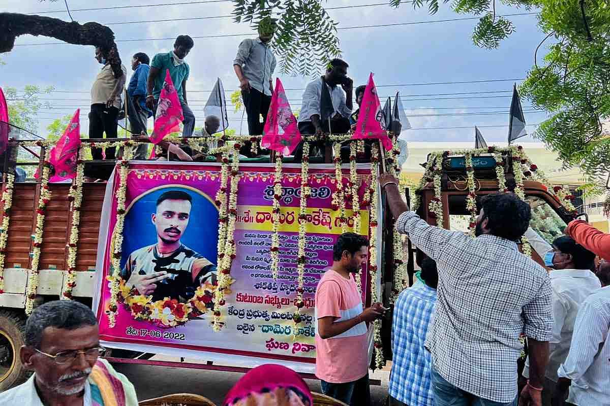 Telangana Congress accuses TRS of using army aspirant’s death for ...