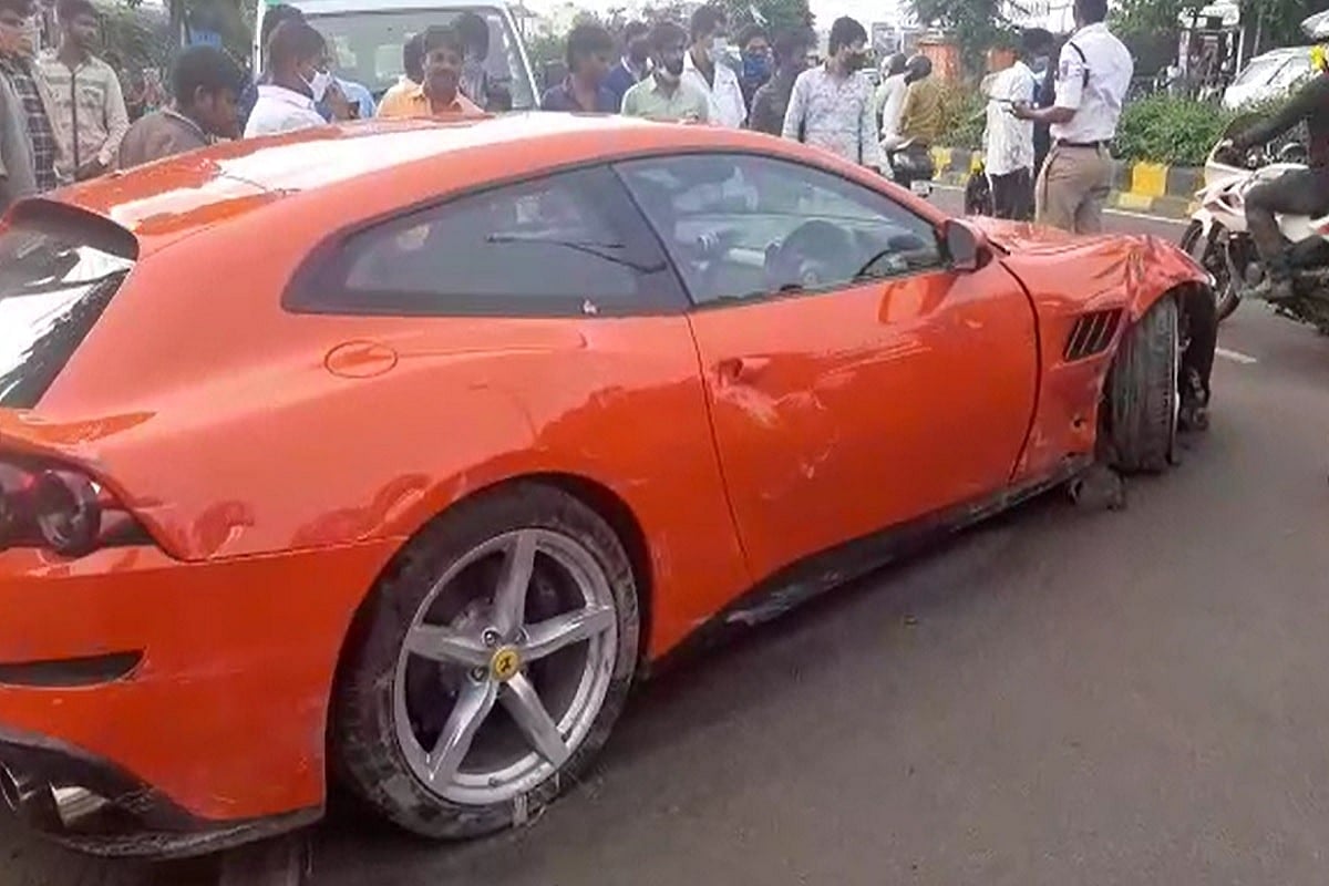 Overspeeding Ferrari kills one in Hyderabad, drunk driver booked
