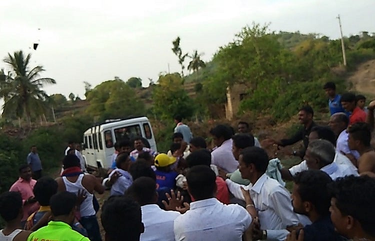 'You forgot us for 5 years': 8 times voters hit out at incumbent ...