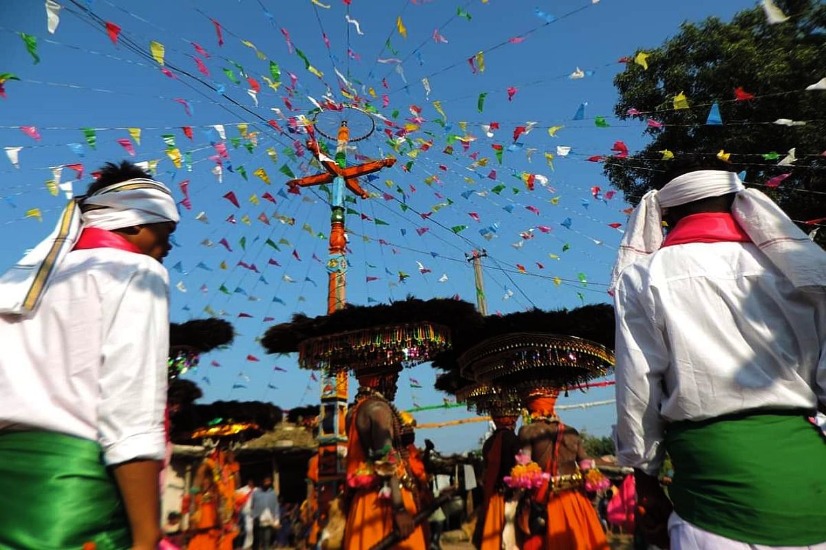In pics: Adivasi tribal hamlets in Adilabad celebrate Gussadi-Dandari ...
