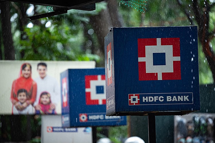 HDFC Bank clarifies on viral stamped passbook pic, says only following RBI guidelines