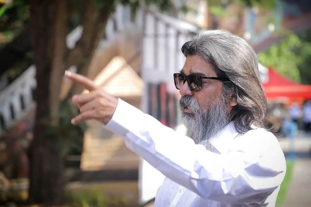 Bollywood actors express grief over the death of Nitin Desai