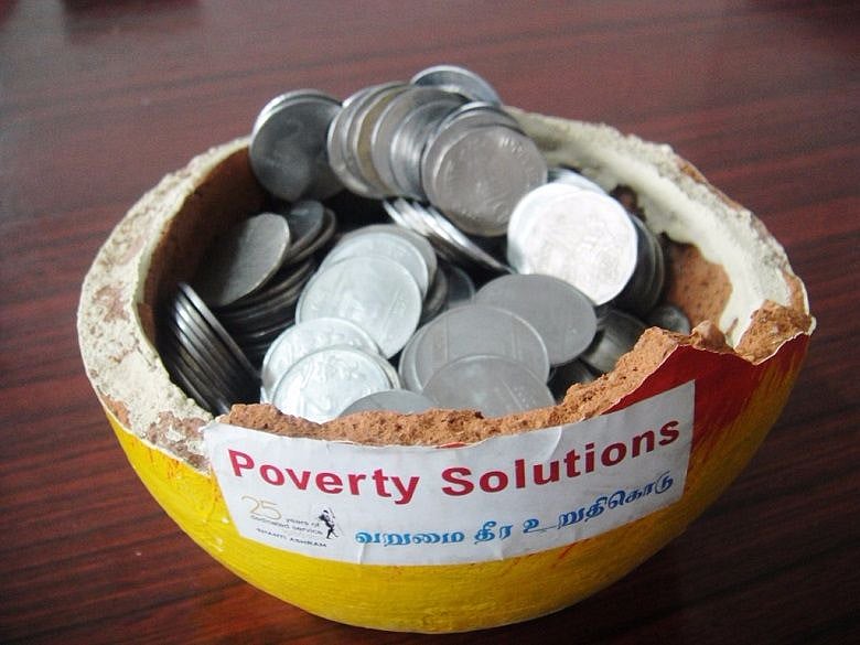 With this piggybank, school children save and do their bit for charity