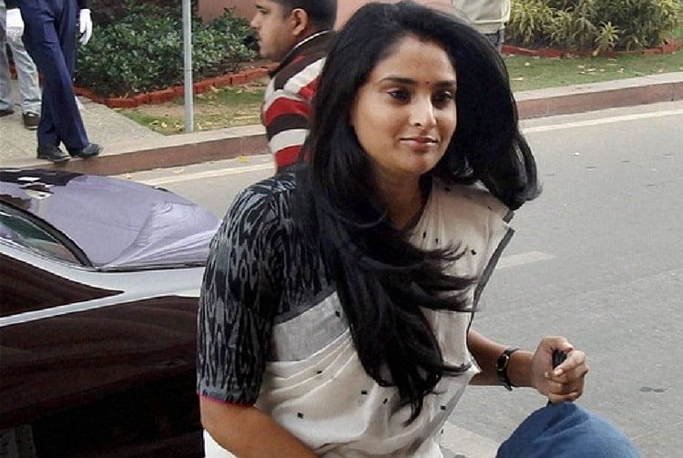 'Is that bird dropping?', Divya Spandana's tweet on PM Modi sparks ...