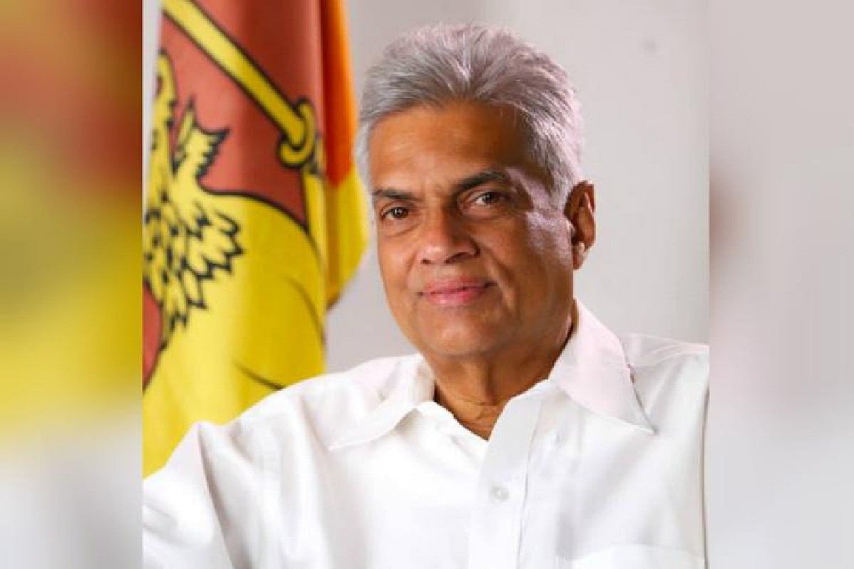 Ranil Wickremesinghe sworn in as Sri Lanka's acting president after ...