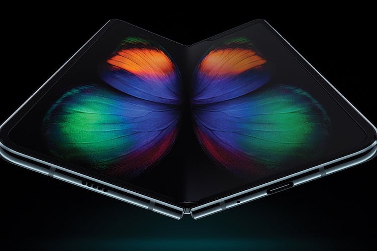 Samsung Galaxy Fold review: Stunning 7.3-inch AMOLED display, all-round ...