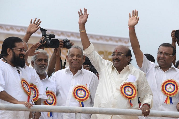 SNDP’s Vellapally backs Kerala CM on Sabarimala, says govt only obeyed ...