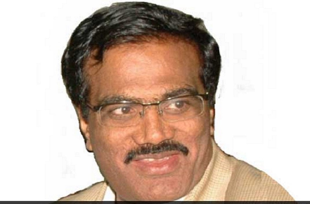 'As father of two sons, not been able to digest Rohith's death': Hyd ...