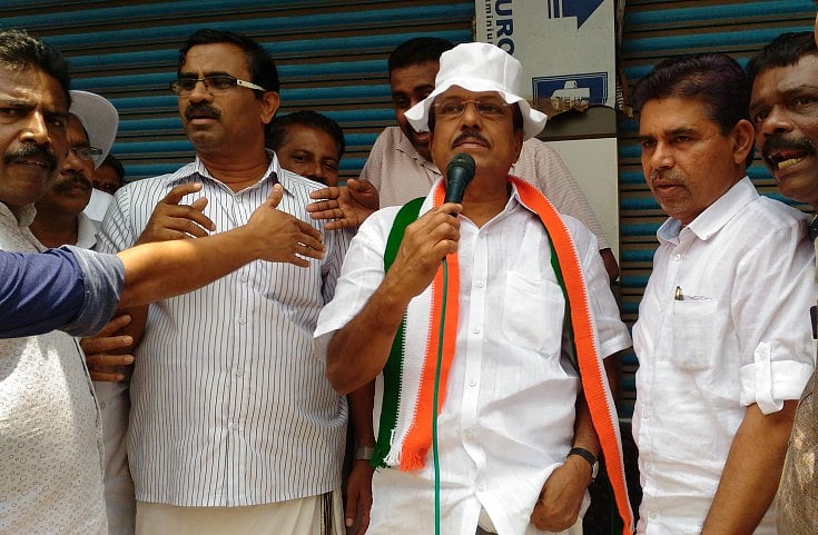 Achuthanandan's remarks on ice cream parlour case distasteful ...