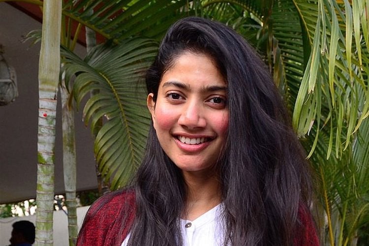 Sai Pallavi’s leaked video clip from ‘Virata Parvam: 1992’ shoot goes viral