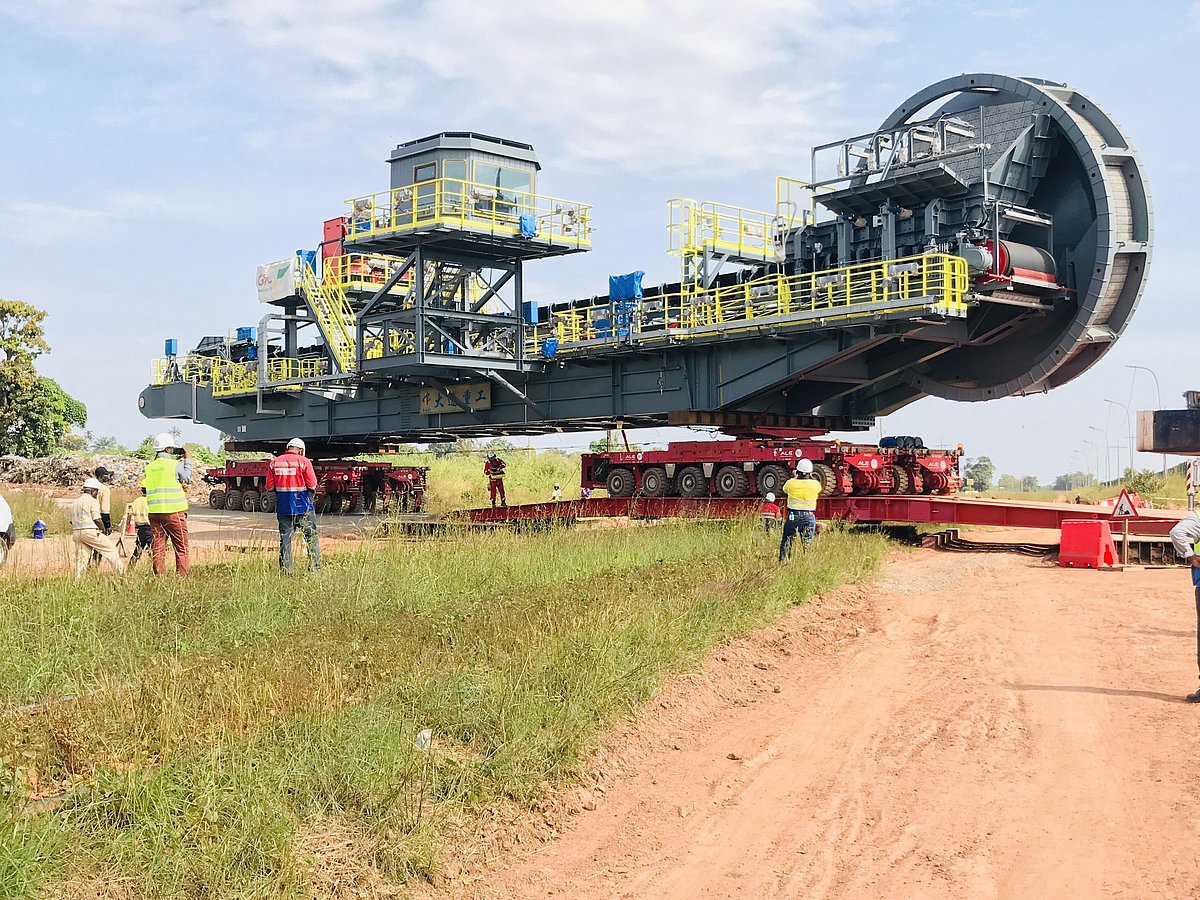 Watch: Bolloré Logistics’ heavy lift performance from Guinea