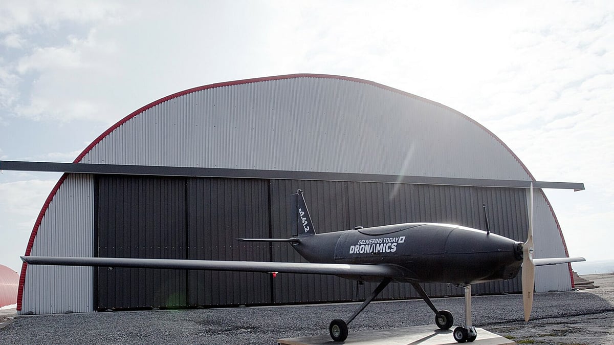 Watch: DRONAMICS Unveils Black Swan, the Revolutionary Cargo UAV