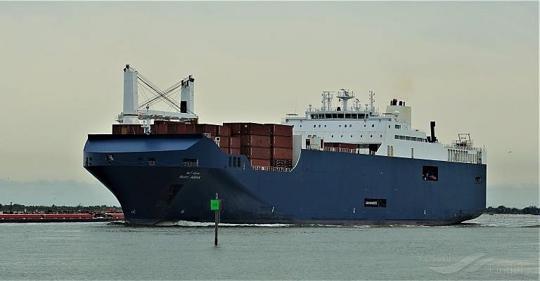Bahri Line Signs Deal with Caterpillar to Launch New Liner Service
