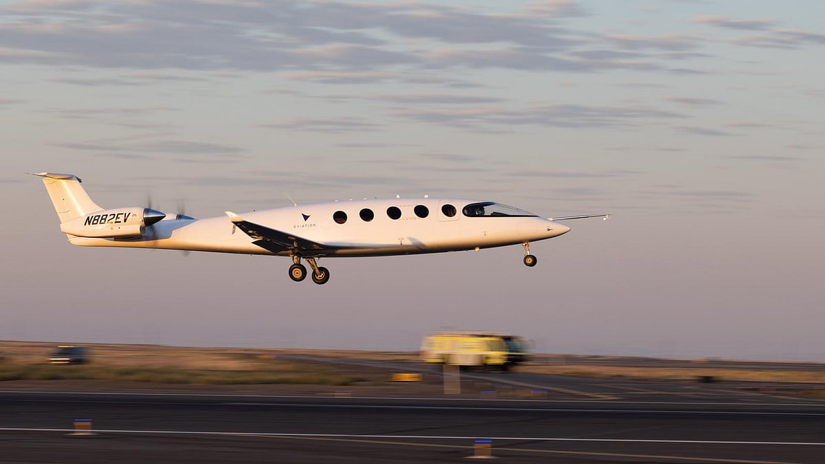 12 e-Cargo Aircraft to Electrify DHL Express’ Global Aviation Network