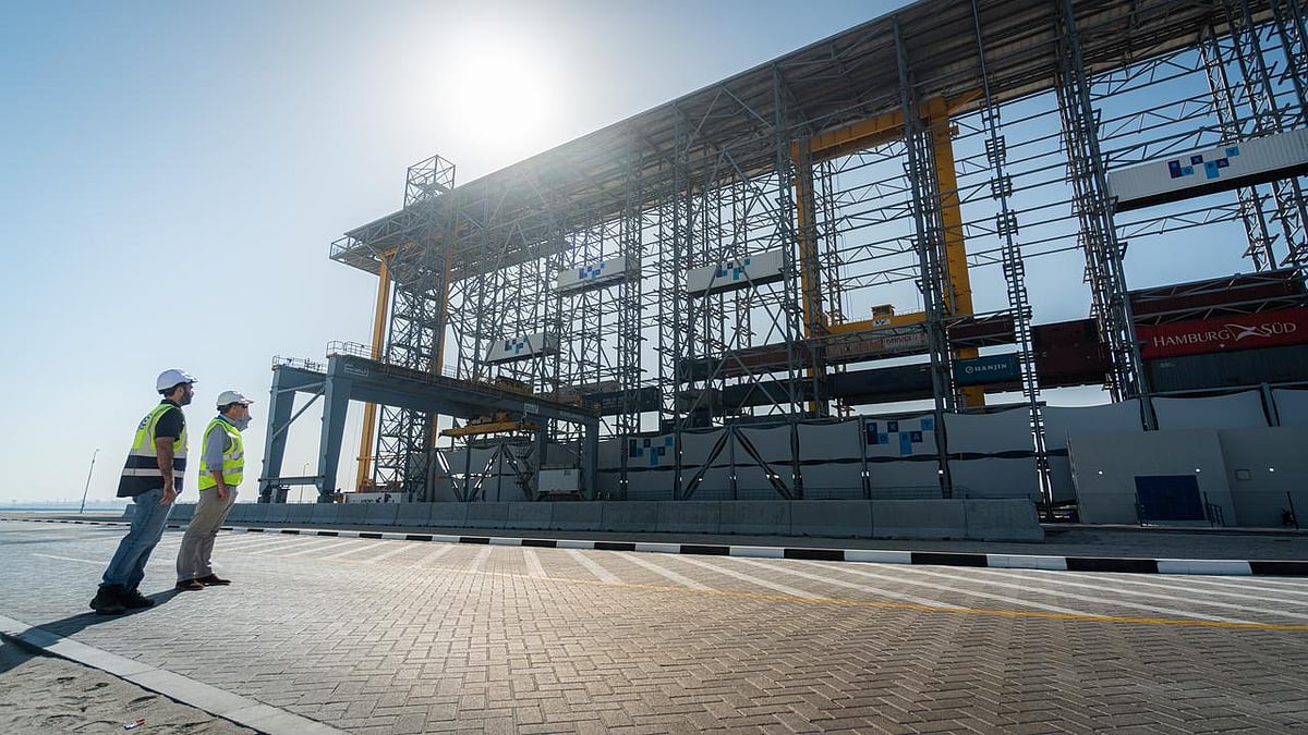 DP World's BOXBAY Wins German Logistics Prize