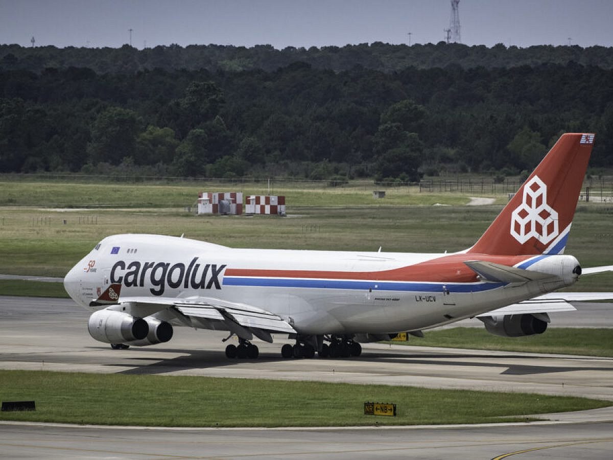 Boeing and Cargolux Finalize 777-8 Freighter Order