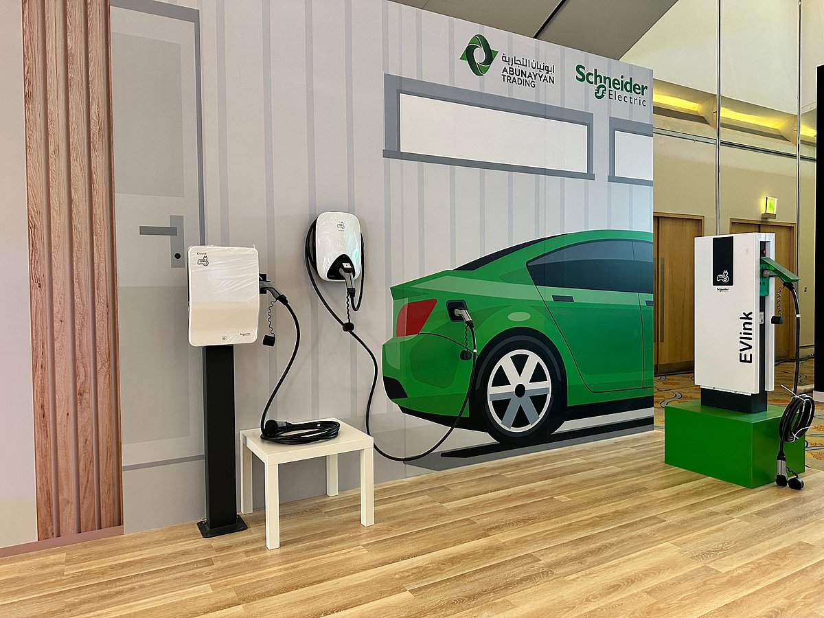 Schneider Electric Debuts EVlink Smart Charger in Saudi Arabia