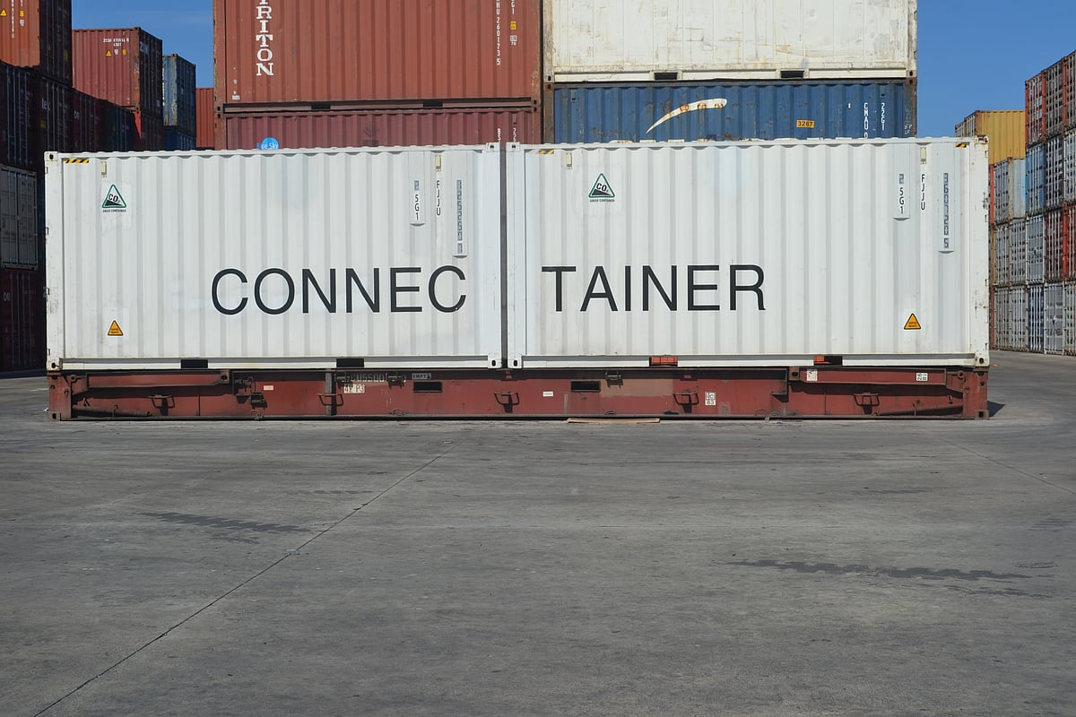 CONNECTAINER – The Green Dawn of Container Shipping