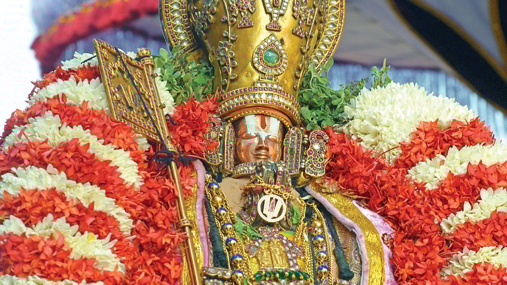 Sakthi Vikatan - 17 November 2020 - ரத்தின மாலையிட்ட நம் மணவாளன் ...