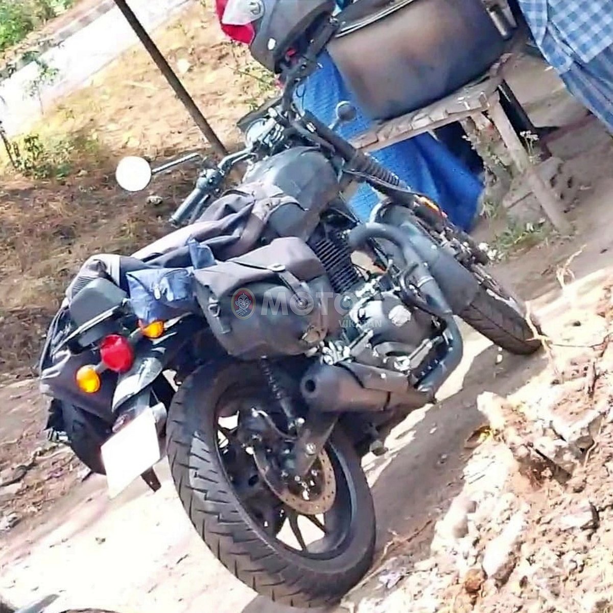Royal Enfield Hunter 350 Spotted Testing, Looks Production-ready ...