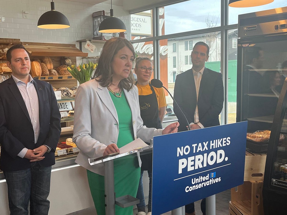 Projections show Alberta UCP winning smaller majority government